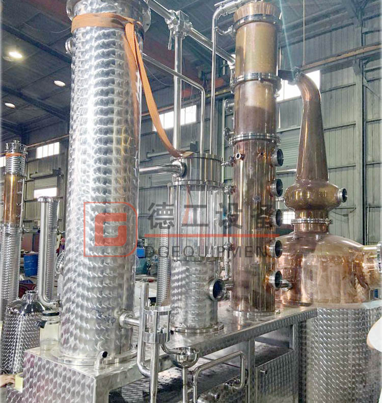 500L/800L High Quality Gin Whisky Distillation Equipment Copper ...